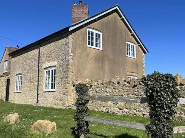 Lenthay Common, Bradford Road, 4 Bedroom Detached