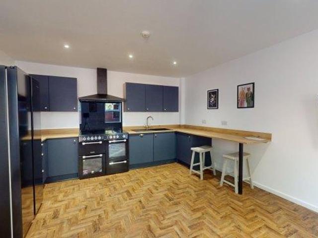 Lenton Boulevard 6 bed house share to rent £3,768 pcm £870 pw