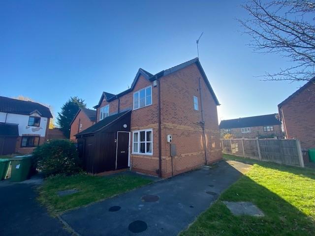 Lenton, Nottingham, NG7 2 bed semi detached house to rent £1,170 pcm £270 pw