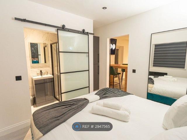 Lena Gardens, London W6, 1 bed flat to rent, £2,200 pcm | PrimeLocation