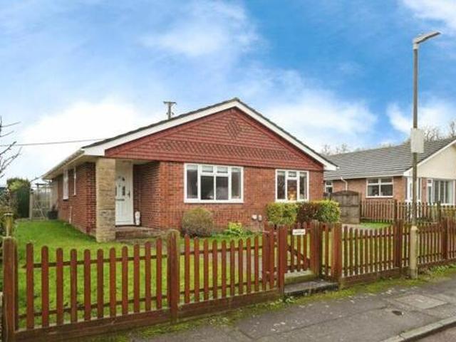Lenacre Avenue, Whitfield, 3 Bedroom Detached