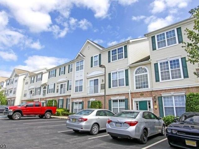 Lenape Ln, Lopatcong, Condo For Sale