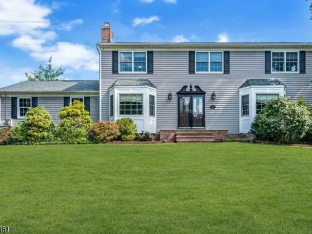 Lenape Trl, Bridgewater Twp, Home For Sale
