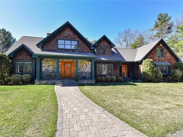 Lenihan Ln, East Greenwich, Home For Sale