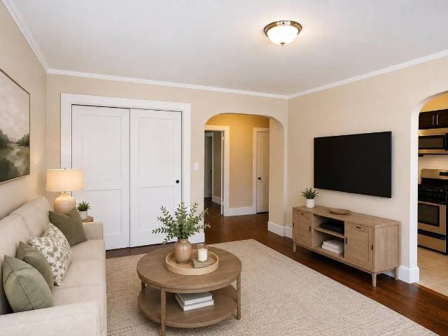 Lennox Apartments Studio Apartment for Rent at 236 W Walnut Ln, Philadelphia, PA 19144 Germantown