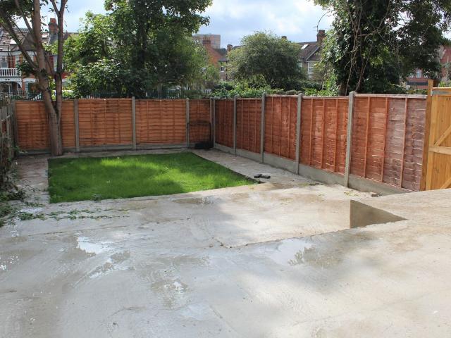 Lennox Gardens, Dollis Hill NW10, Studio to rent, £1,150 pcm | PrimeLocation