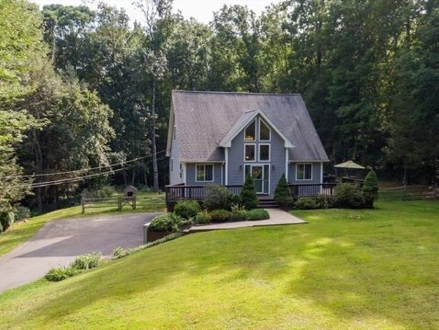 Leno Rd, Holland, Home For Sale