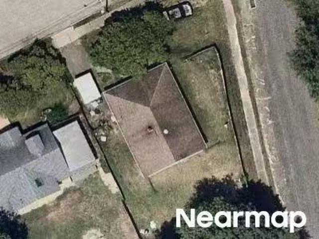 Lenora Ave
