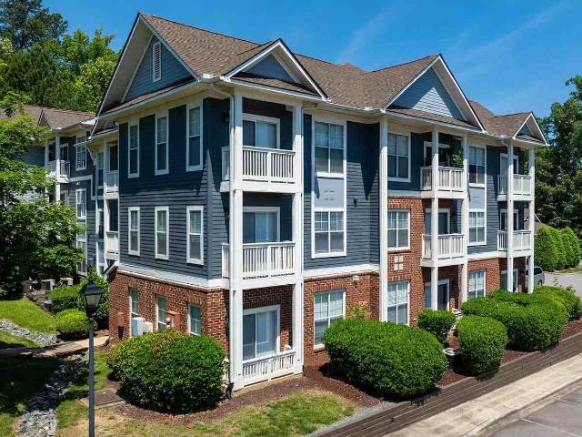 Lenox at Patterson Place Studio Apartment for Rent at 100 Rose Garden Ln, Durham, NC 27707
