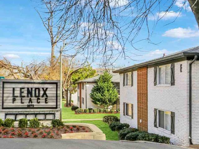 Lenox Place 1 Bedroom Apartment for Rent at 2572 Lenox Road Northeast, North Atlanta, GA 30324 Pine Hills
