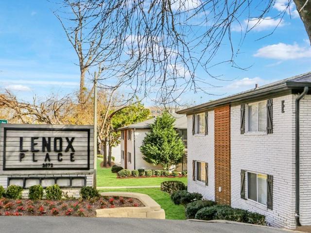 Lenox Place 2 Bedroom Apartment for Rent at 2572 Lenox Road Northeast, North Atlanta, GA 30324 Pine Hills