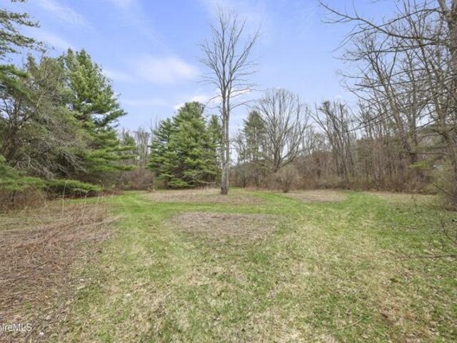 Lenox Rd, West Stockbridge, Plot For Sale