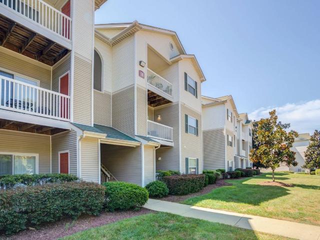 Lenoxplace at Garner Station Apartments 2 Bedroom Apartment for Rent at 1100 Lenoxplace Cir, Raleigh, NC 27603