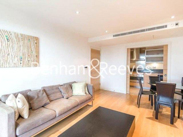 Lensbury Avenue, London, SW6 2 bed apartment to rent £3,200 pcm £738 pw