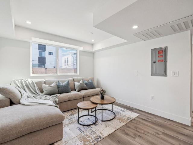 Leo P 1348 W 37th Pl 1 Bedroom Apartment for Rent at 1348 W 37th Pl, Los Angeles, CA 90007 Congress North