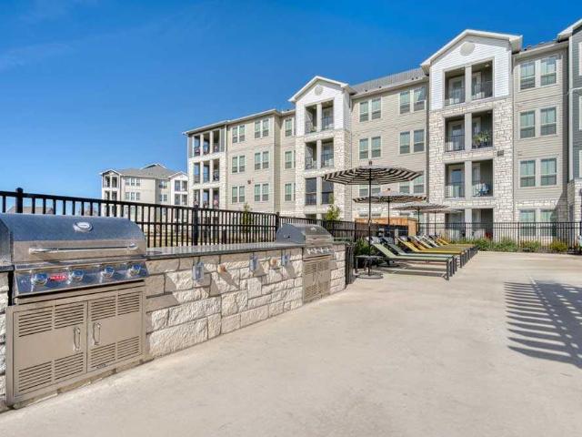 Leon Creek Flats 3 Bedroom Apartment for Rent at 7515 Holm Rd, San Antonio, TX 78242