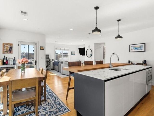 Leonard Pl Apt,boston, Condo For Sale