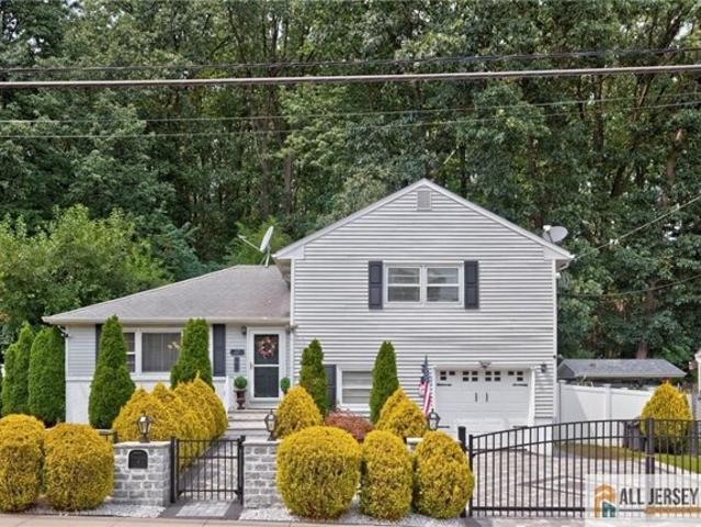 Leonardine Ave, South River, Home For Sale