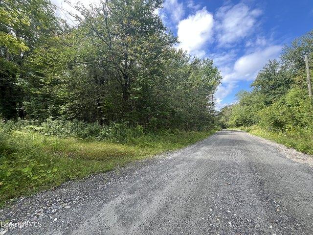 Leonhardt Rd Lot 30, Becket, MA 01223