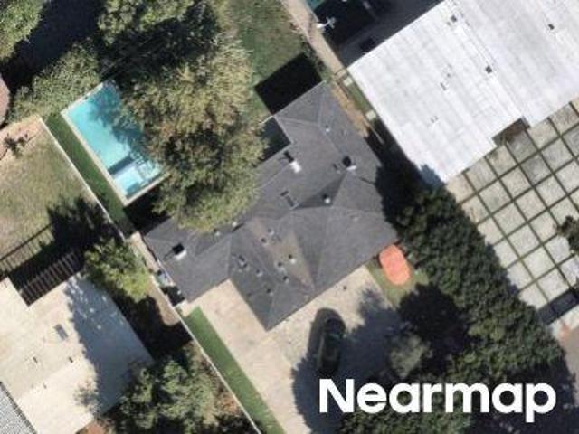 Leonora Dr
