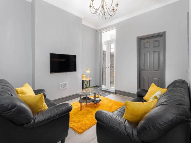 Leopold Road, Kensington Fields. 3 bed house share to rent £1,885 pcm £435 pw
