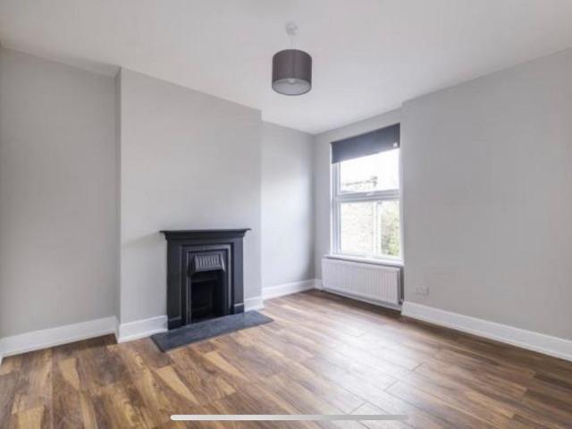 Leopold Road, London, SW19