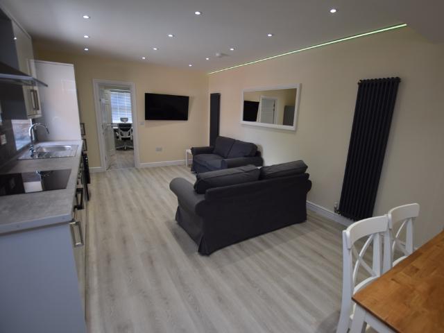 Leopold Street Room 1
