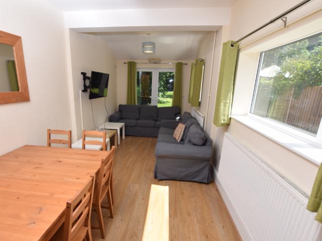 Leopold Street Room 2