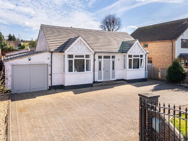 Leatherhead Road Great Bookham, Leatherhead 4 bedrooms Property for lettings Seymours