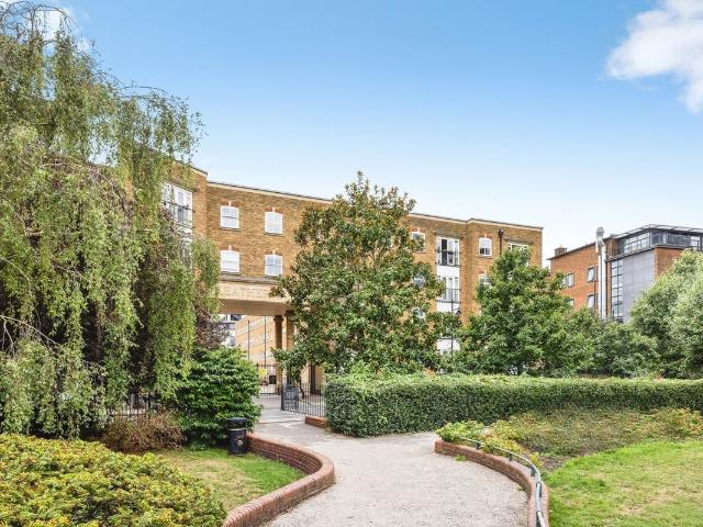 Leathermarket Court, London SE1, Room to rent, £950 pcm | PrimeLocation