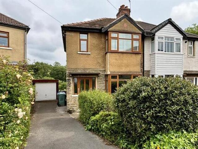 Leaventhorpe Grove, Thornton, 3 Bedroom Semi detached