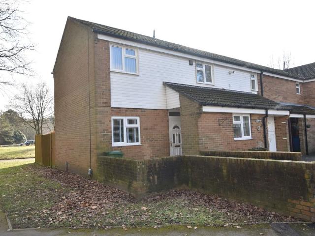 Leaves Green, Bracknell RG12, 1 bed maisonette to rent, £1,000 pcm | PrimeLocation