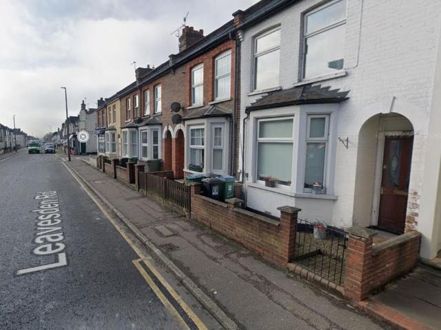 Leavesden Road, Watford WD24, 3 bed terraced house to rent, £2,100 pcm | PrimeLocation