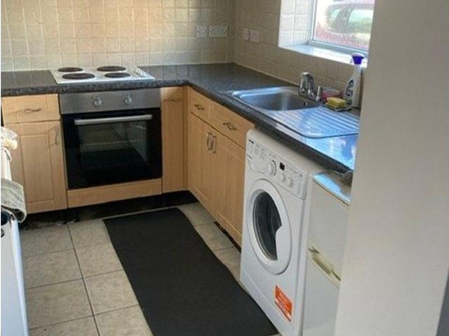 Leavesden Road, Watford WD24, Studio to rent, £1,100 pcm | PrimeLocation