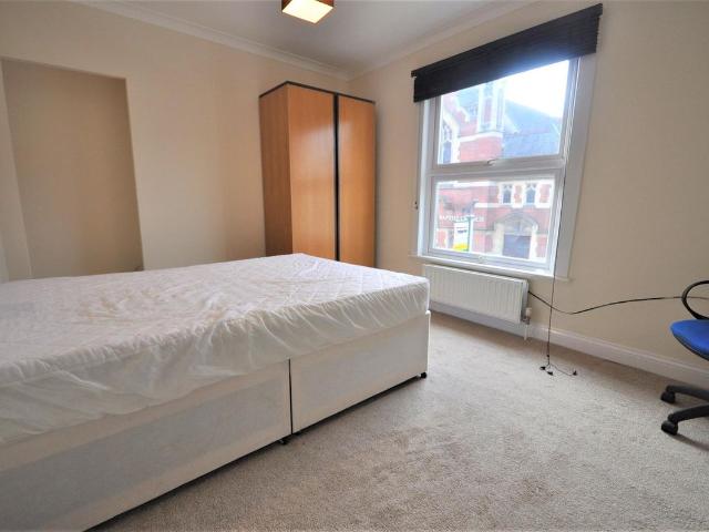 Leavesden Road, Watford WD24, Room to rent, £750 pcm | PrimeLocation