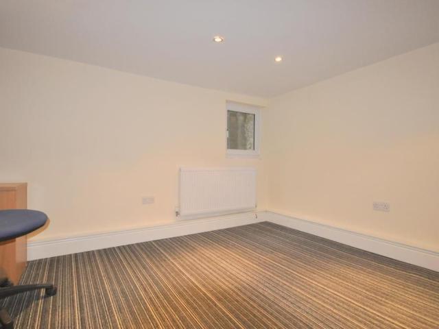 Leavesden Road, Watford WD24, Room to rent, £725 pcm | PrimeLocation