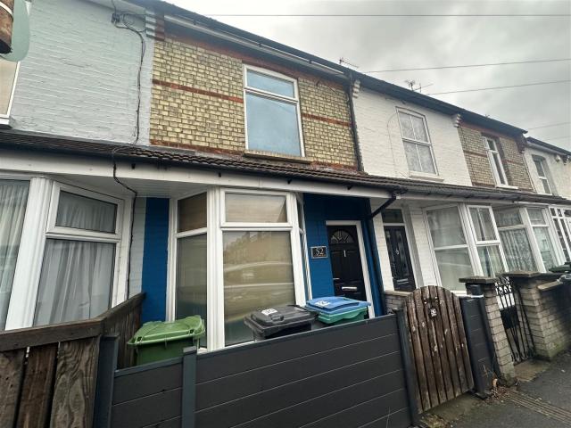 Leavesden Road, Watford