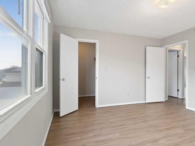 Leavitt Park Apartments 2 Bedroom Apartment for Rent at 1024 Leavitt St, Waterloo, IA 50702