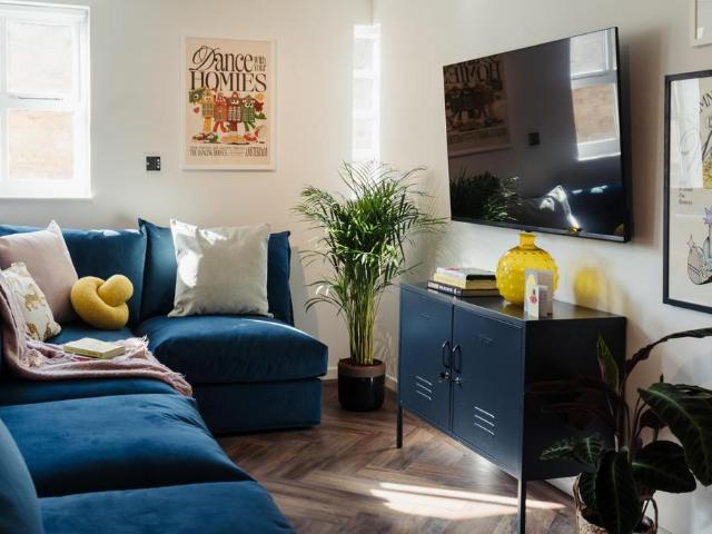 Leazes Parade Holland Drive. 6 bed flat to rent £3,770 pcm £870 pw