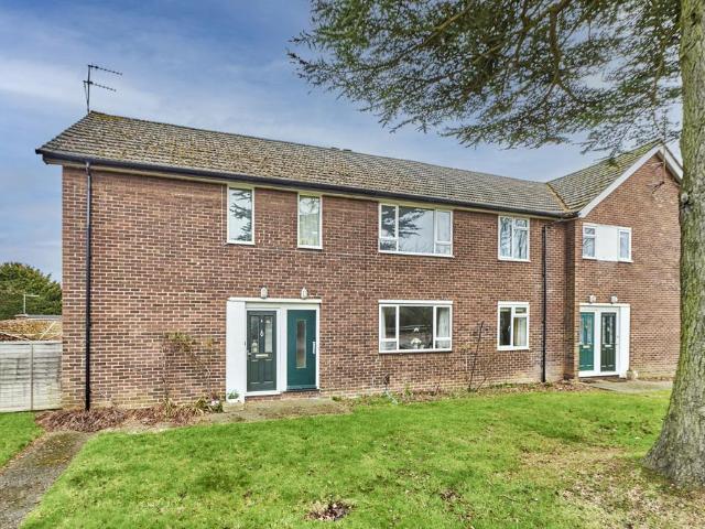 Lea Court, Hertfordshire AL5 2 bed maisonette to rent £1,550 pcm £358 pw