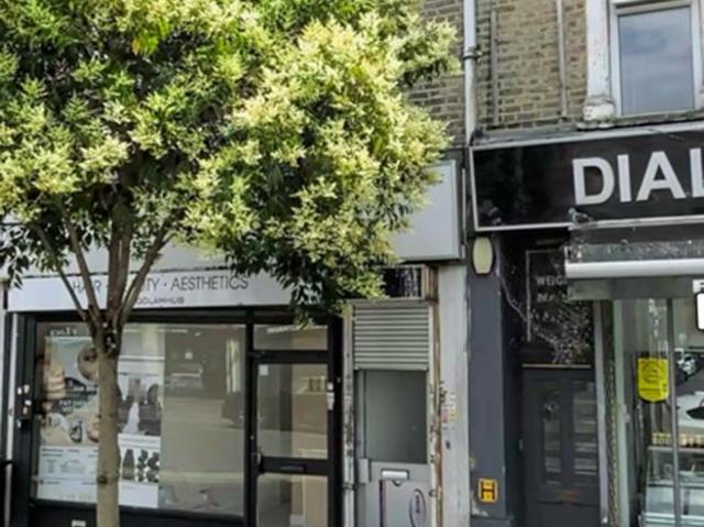 Lea Bridge Road, Leyton E10, 3 bed flat to rent, £2,500 pcm | PrimeLocation