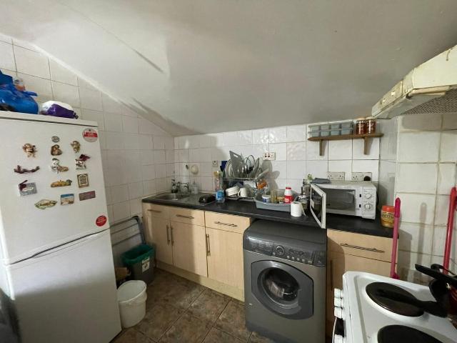 Lea Bridge, Walthamstow E17, 1 bed flat to rent, £1,150 pcm | PrimeLocation