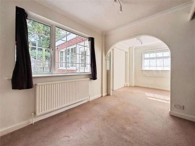 Lea Springs, Fleet, Hampshire, GU51