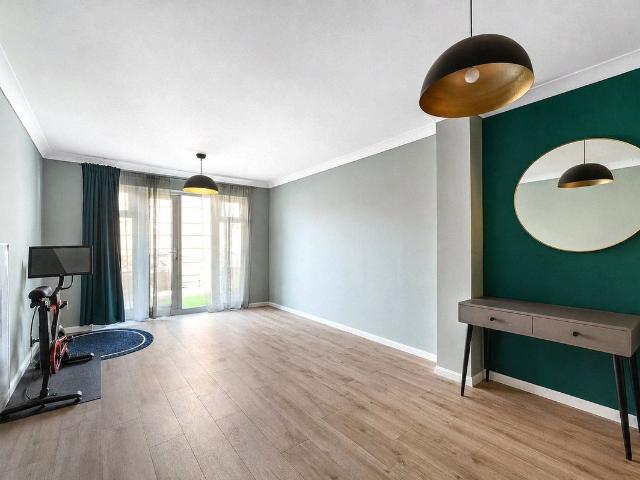 Leabank Square, Hackney Wick, London E9, 2 bed flat to rent, £2,700 pcm | PrimeLocation