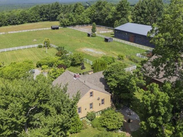 Leach Hill Rd, Casco, Home For Sale