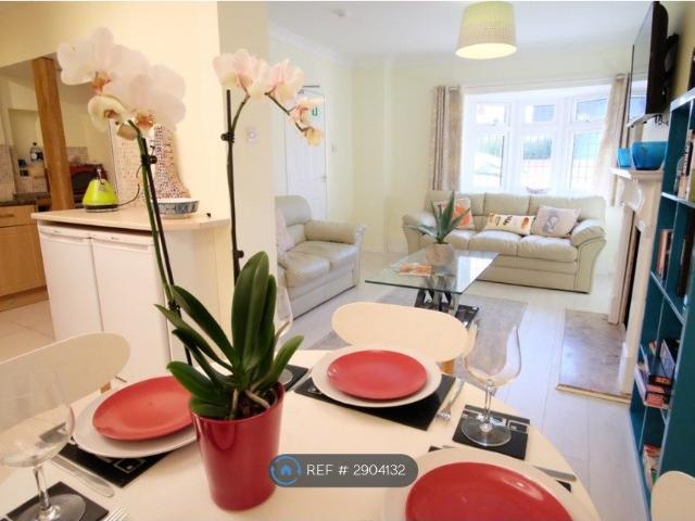 Leach Road, Aylesbury HP21, Room to rent, £750 pcm | PrimeLocation