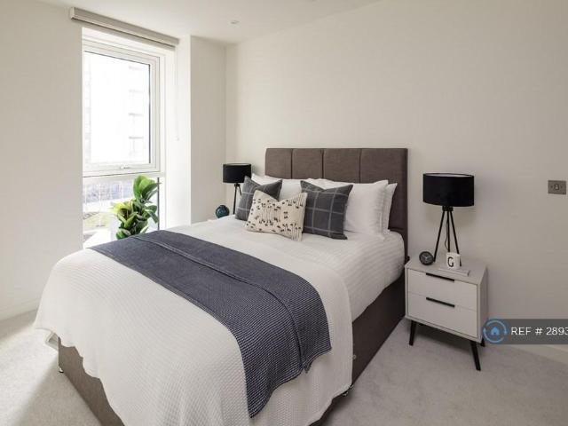 Leader House, Media City Uk, Salford. 2 bed flat to rent £1,800 pcm £415 pw