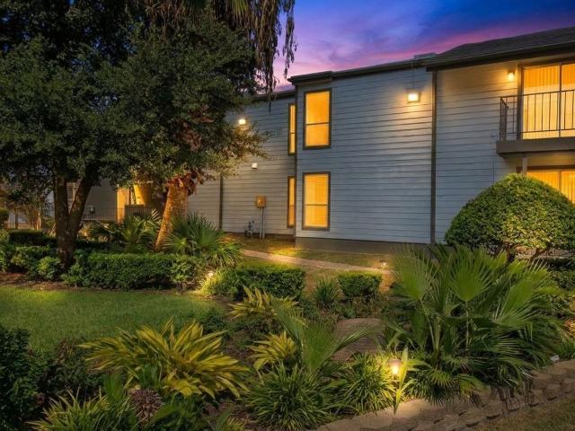 Leaf Hollow Apartments & Townhomes 1 Bedroom Apartment for Rent at 1760 Campbell Rd, Houston, TX 77080 Spring Branch Central