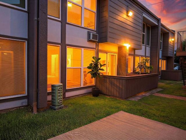 Leaf Hollow Apartments & Townhomes 2 Bedroom Apartment for Rent at 1760 Campbell Rd, Houston, TX 77080 Spring Branch Central