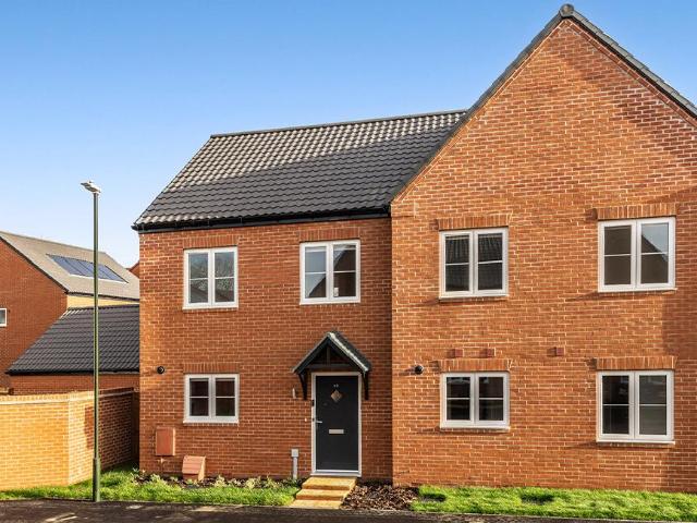 Leaf Living at Twigworth Green. 3 bed terraced house to rent £1,525 pcm £352 pw